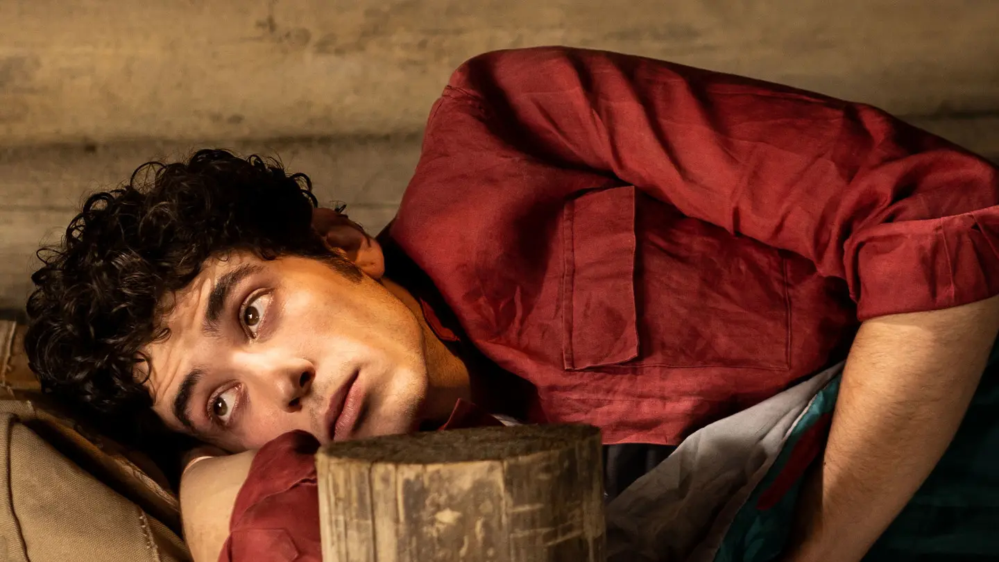 Dove vive Nicolas Maupas, la star di Mare Fuori? - Wikicasa News